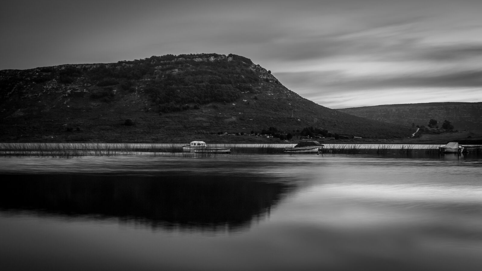 Canon EOS 70D sample photo - CbtWyGwJQa - ExploreCams