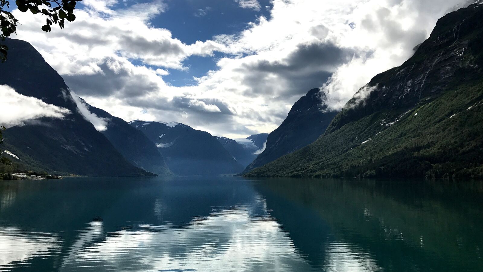 Apple iPhone 7 sample photo - JFT1Jme161 - ExploreCams