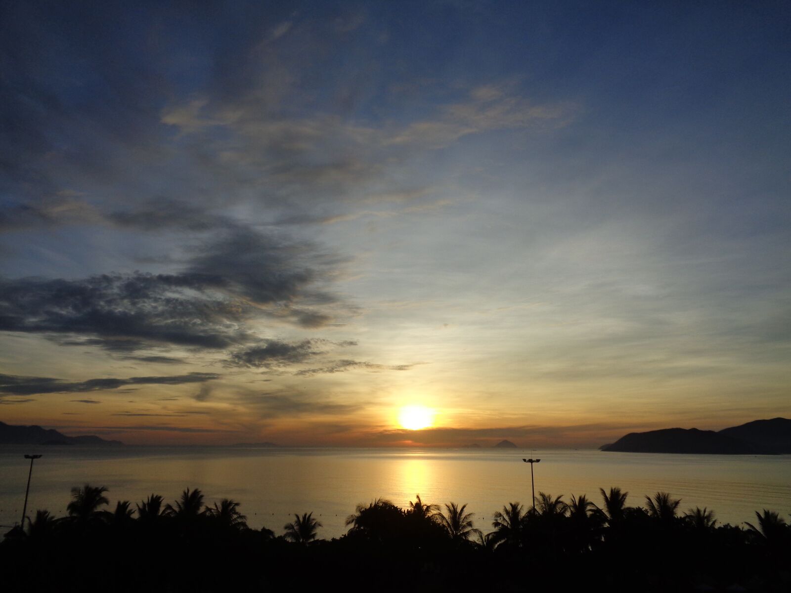 Sony Cyber-shot DSC-W830 sample photo - YY41CDObdZ - ExploreCams